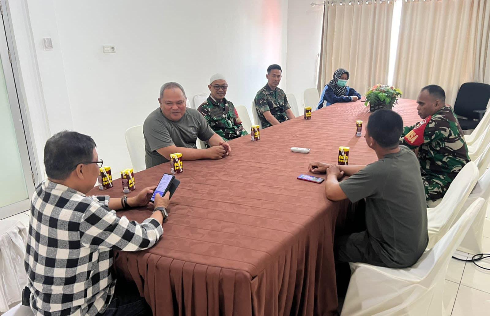 Berkunjung ke PMI Makassar, Danramil Mayor Inf Rafiuddin Bahas Sejumlah ...
